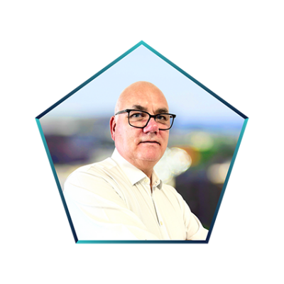 Meet The Team – amplify5